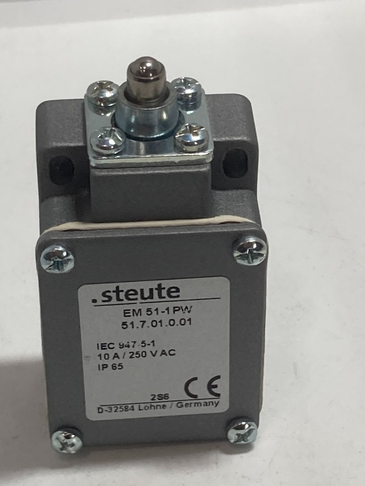 STEUTE EM51-1PW LIMIT SWITCH 10A 250VAC PLUNGER NNB | eBay