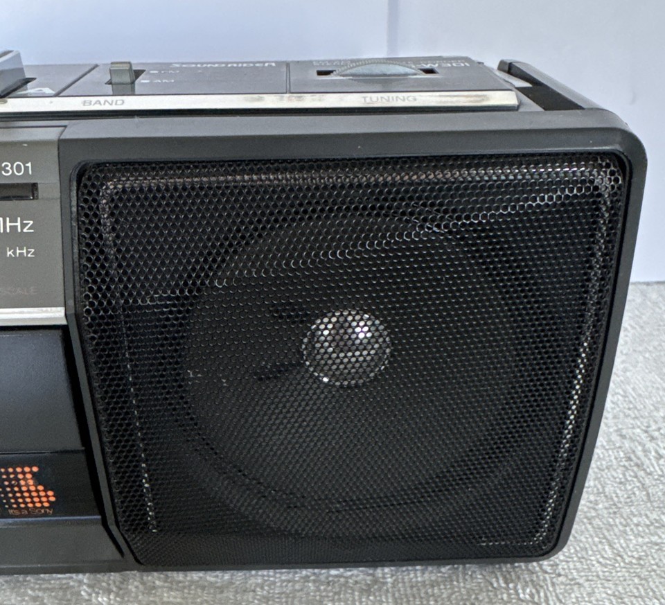 Sony Boombox CFS-W301 FM/AM Sound Rider Stereo Dual 2-Cassette Radio ...
