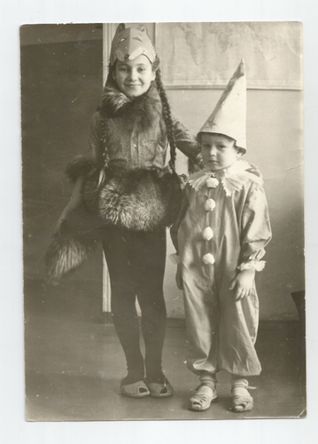 Photo Boy Girl New Year's party Masquerade Fox pigtails Clown Unusual ...