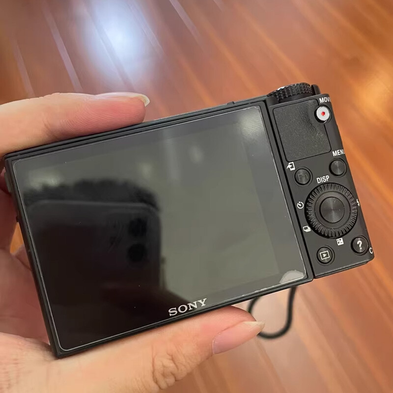 Sony DSC-RX100M5 Cyber-Shot RX100V 20.1MP Digital Camera W/ Flip screen ...