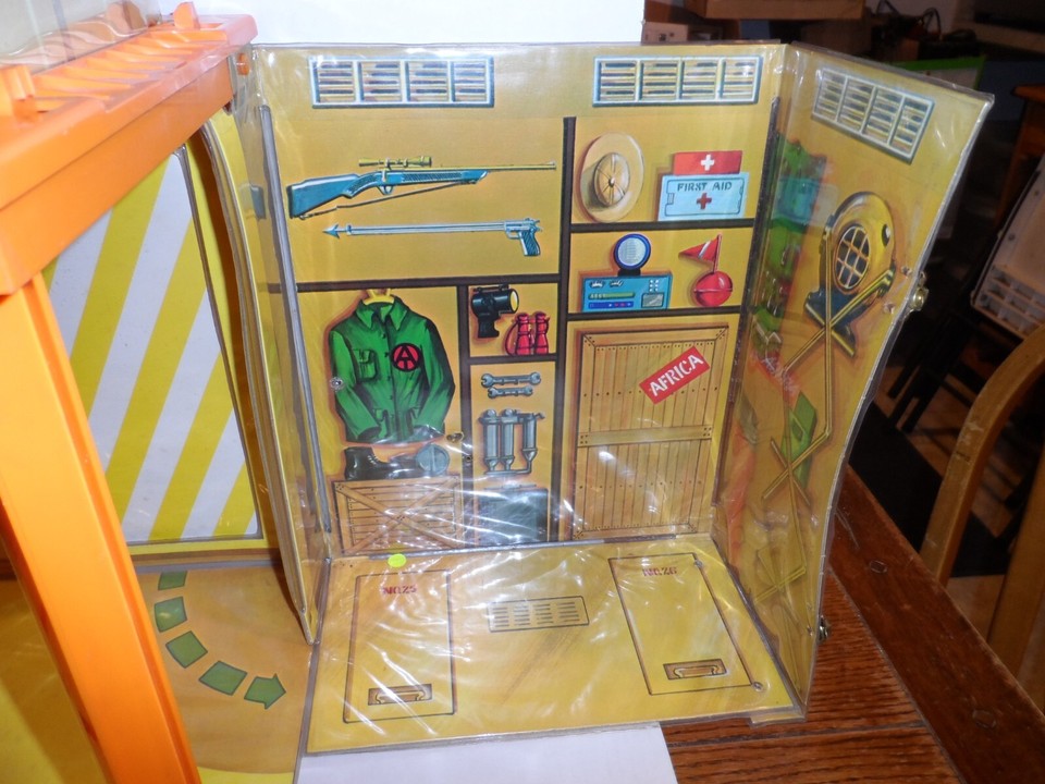 VTG. GI JOE 70/72 ADVENTURE TEAM HEADQUARTERS NOT COMPLETE SEE PHOTOS ...