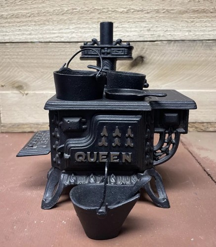 Vintage Queen Mini Cast Iron Stove With Accessories Collectible | eBay