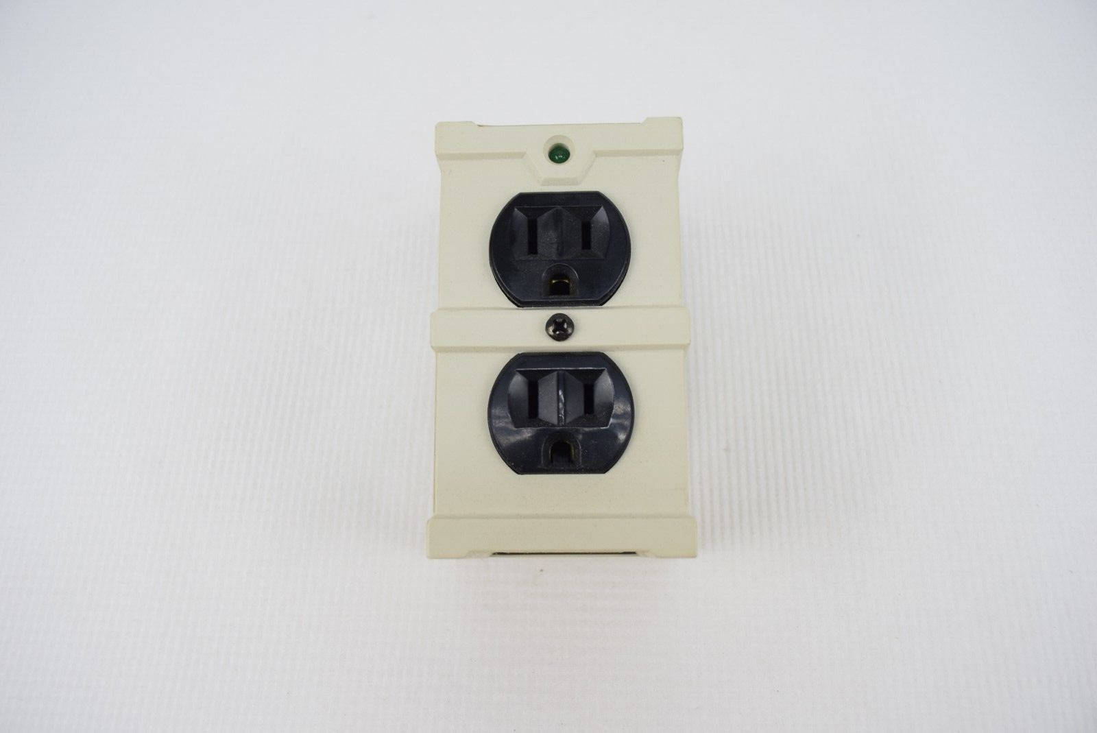 Tripp Lite IB2-O Isoblock Noise Filter Surge Suppressor Voltage 400 | eBay