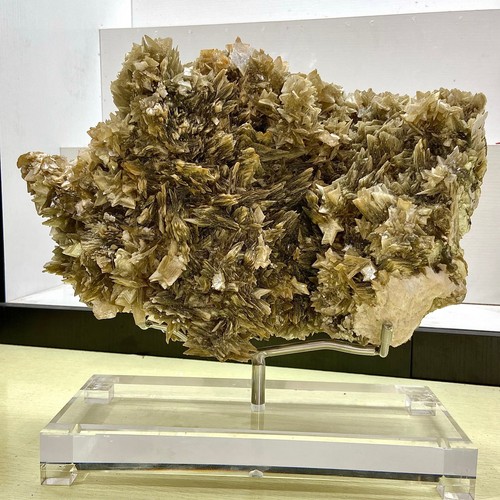 18.84LB Strange crystal specimen of natural star mica from Brazil | eBay