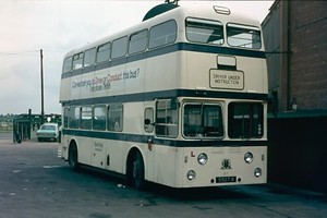 D7 5927 W Sheffield Transport 6x4 Quality Bus Photo | eBay