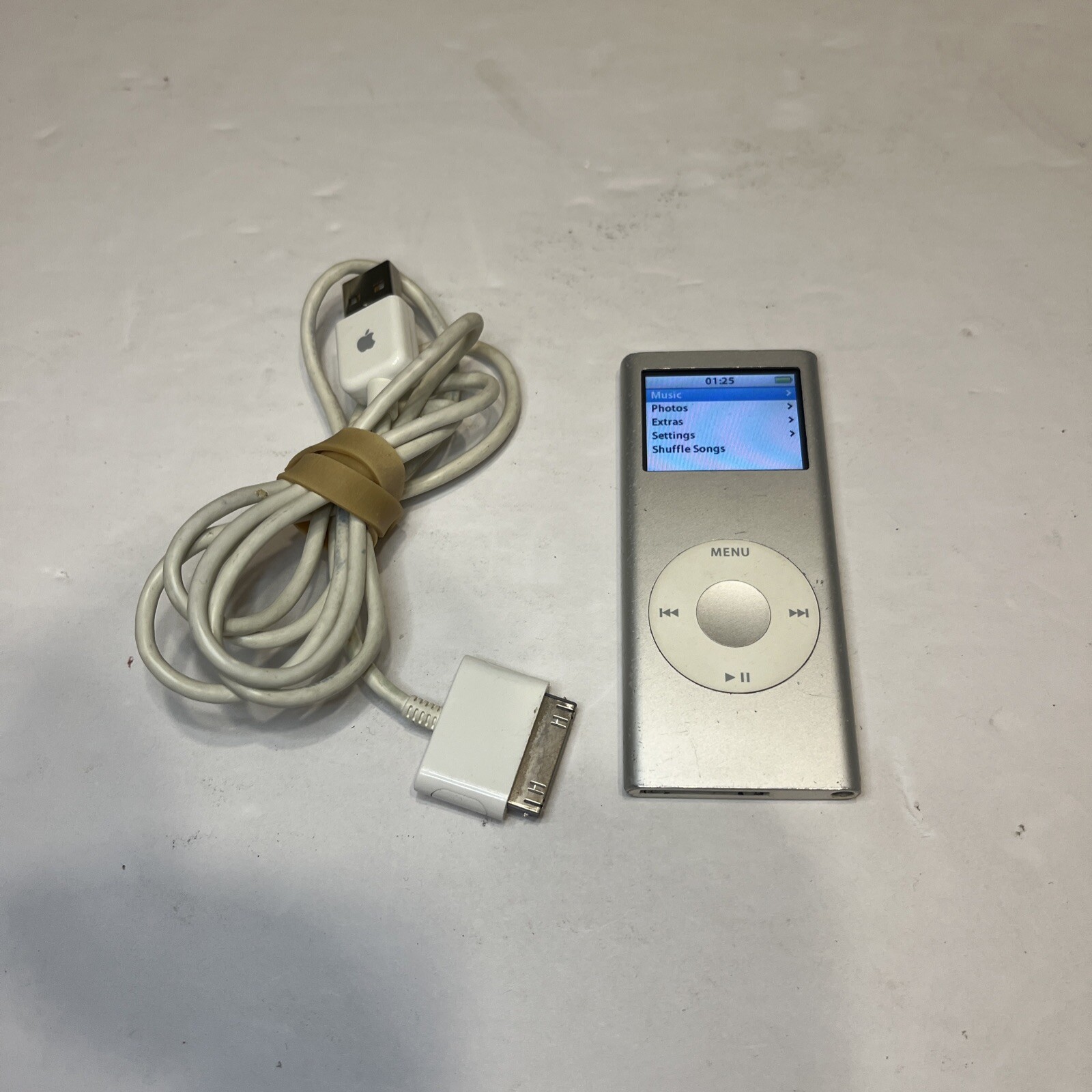 Apple iPod Nano 2nd Generation Silver (2GB) A1199 MA497LL/A MP3 Player ...