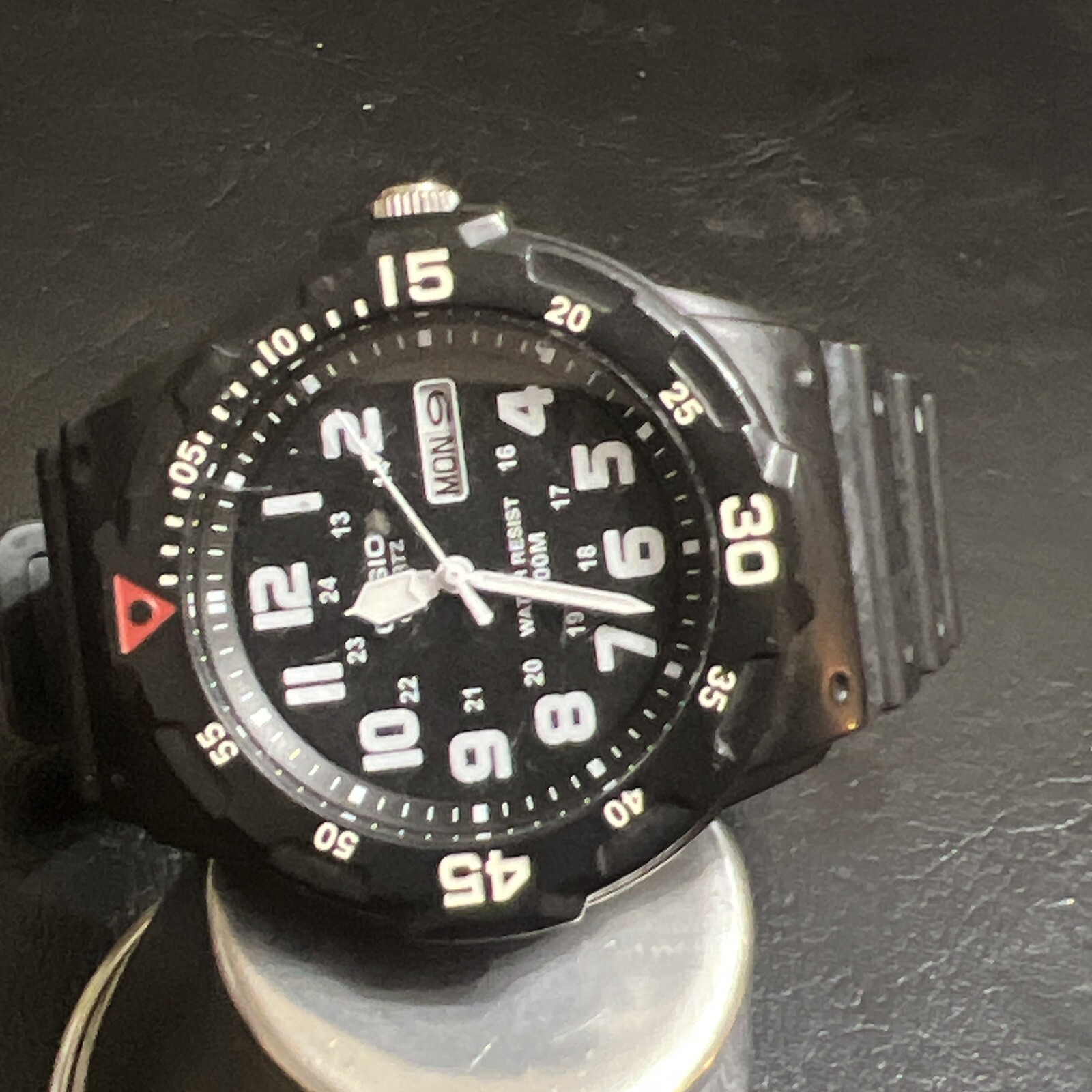 Casio 5125 MRW-200H Black Plastic Quartz Watch 100m WR Day/Date ...