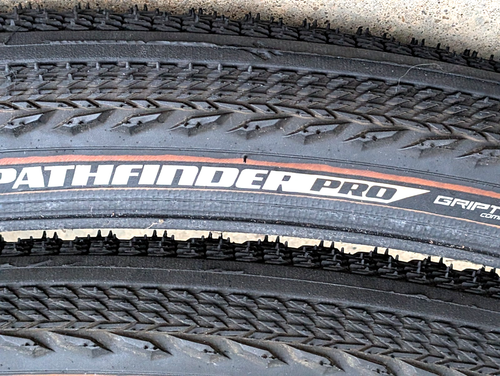 pair Specialized Pathfinder Pro Tubeless Tires (2) 700x38mm Tan ...
