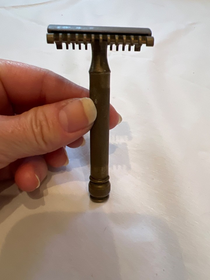 Lot of Vintage Gillette Safety Razors and Blades Old Type Flare Tip | eBay