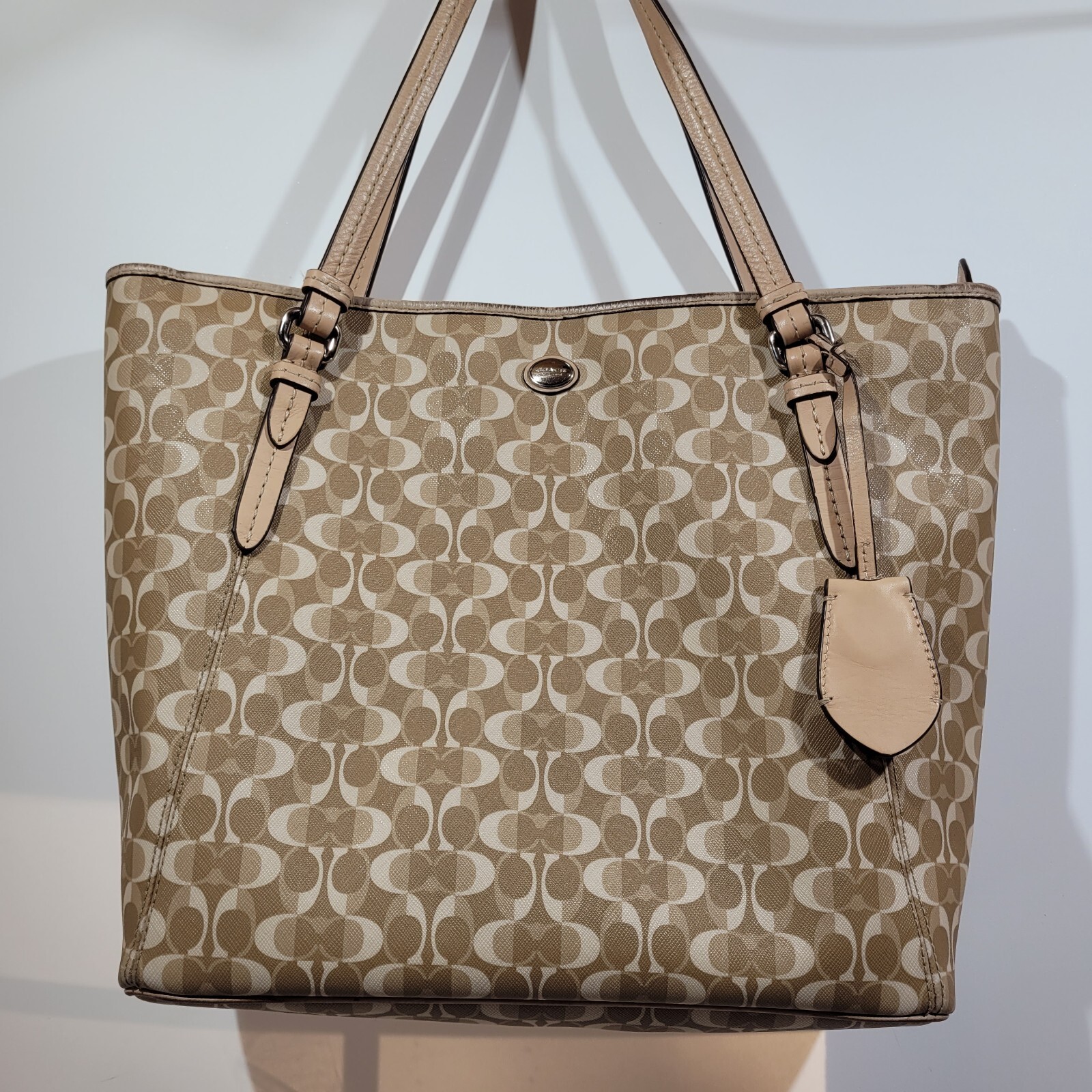 COACH Khaki Signature Logo Shoulder Tote Tan Vinyl & … - Gem