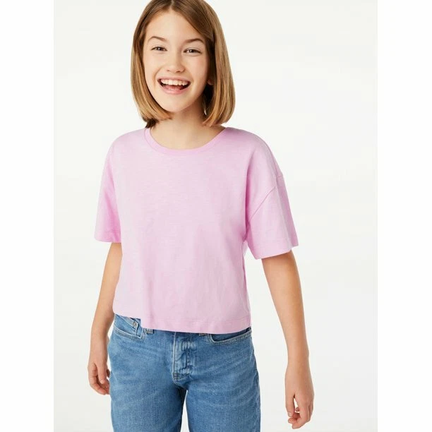 Girls In Small T Shirts