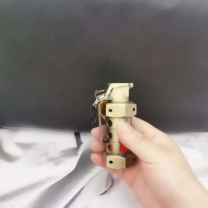 Free Engrave Mini M84 Stun Flashbang Concussion Grenade Gas Lighter ...