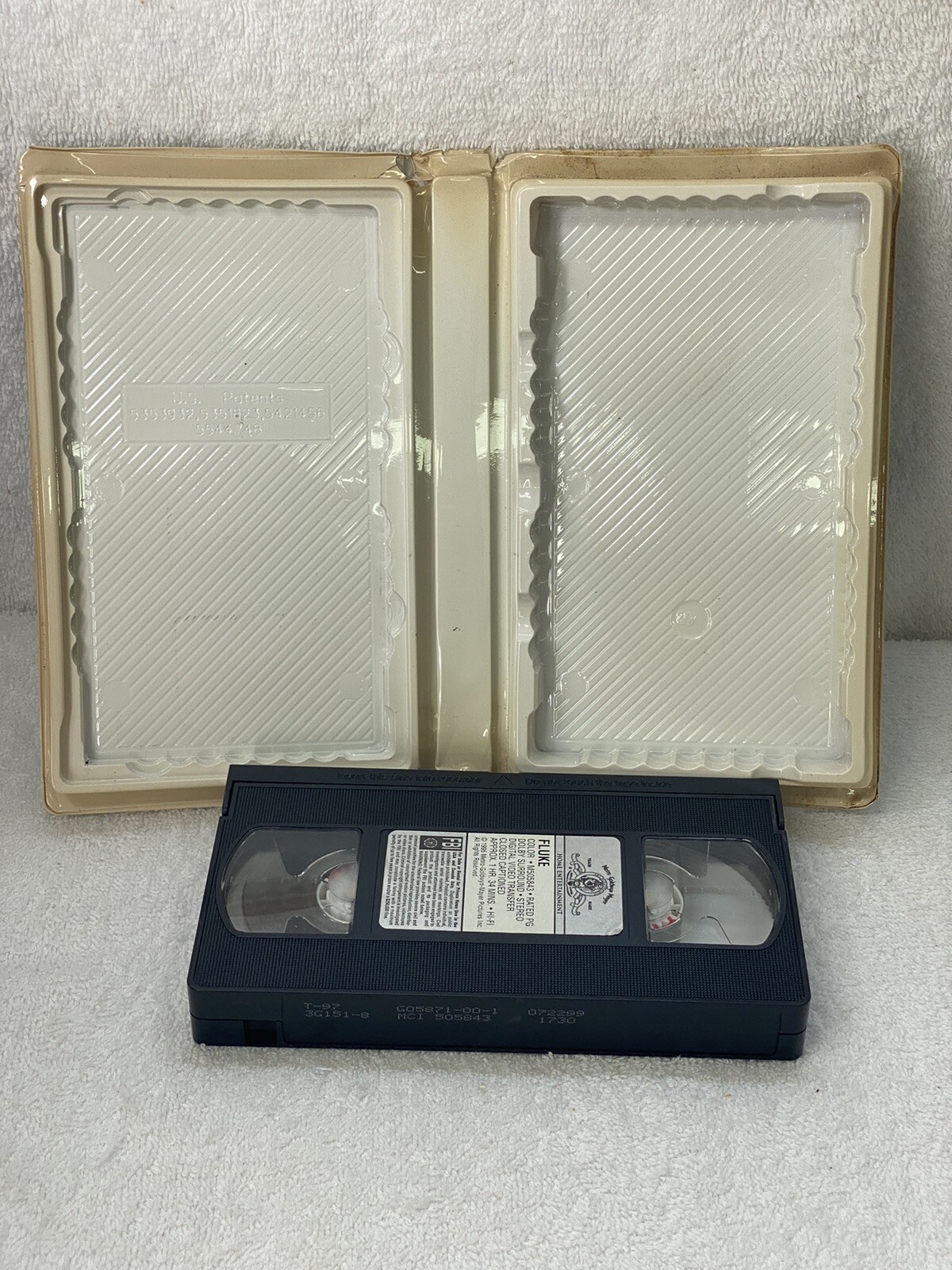 Fluke VHS 1996 Clamshell Family Entertainment. Matthew Modine ...