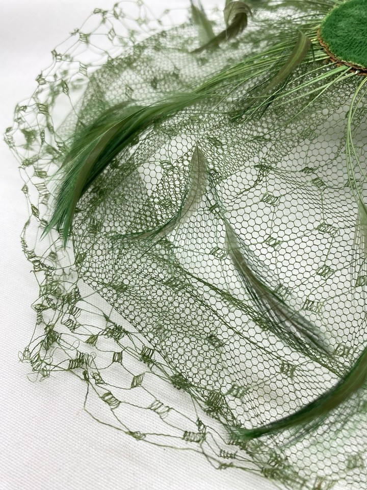 Vintage Fancy Ladies Head Piece Hat Green Netting & Feathers Facinator ...