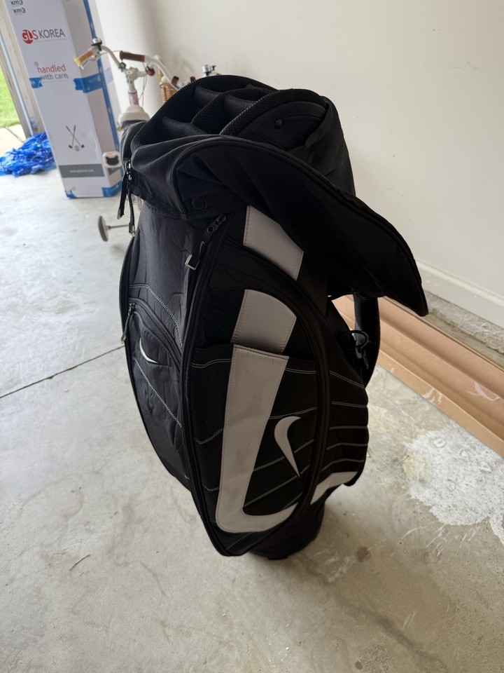 Nike Golf Bag w Complete Club Set: Ping i25 Driver, TaylorMade M3 ...