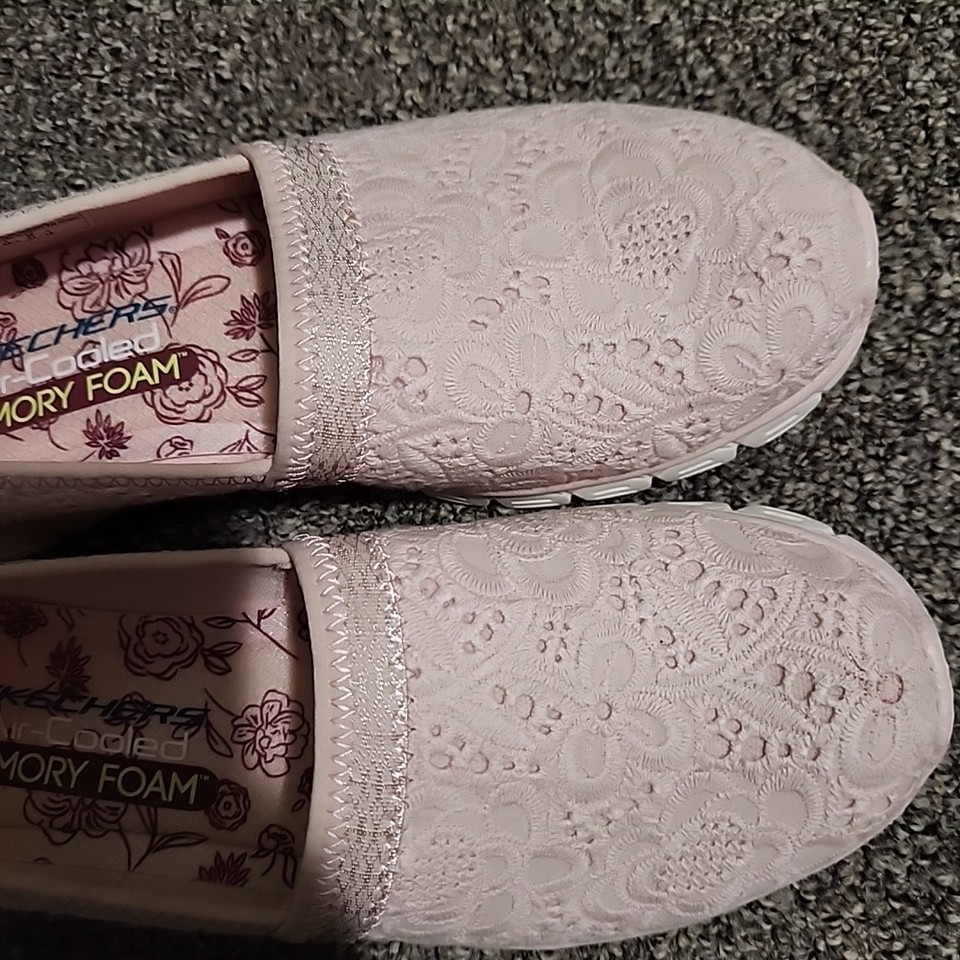 Skechers Women's Slip-On Sneakers Size 7 Light Pink Lace Memory Foam ...