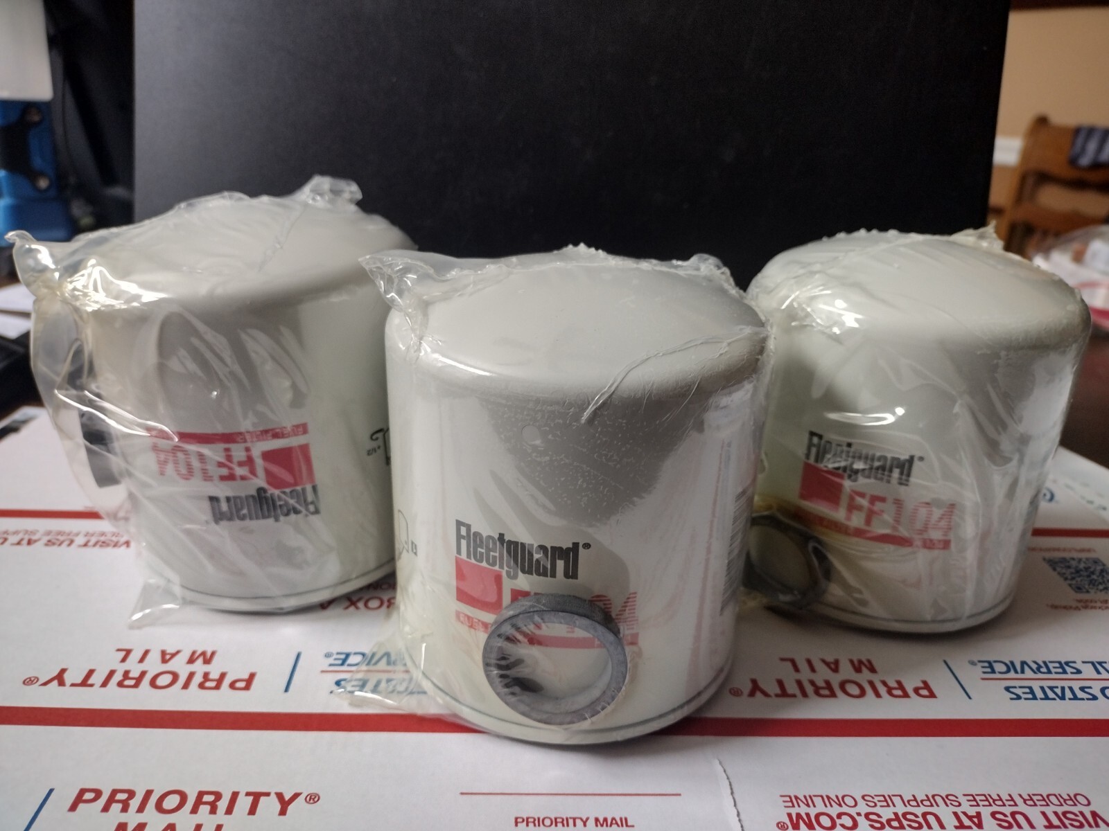 FLEETGUARD FF104 - Fuel filter cross reference