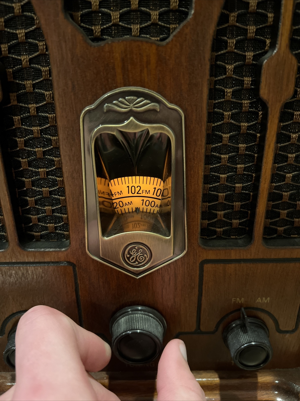 Vintage GE General Electric Wood Cathedral Replica Radio AM/FM 7-4100JA ...