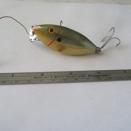 FISHING LURE TRUE TEMPER 2½" SHAD INJURED MINNOW GREEN & SILVER & CREAM ...