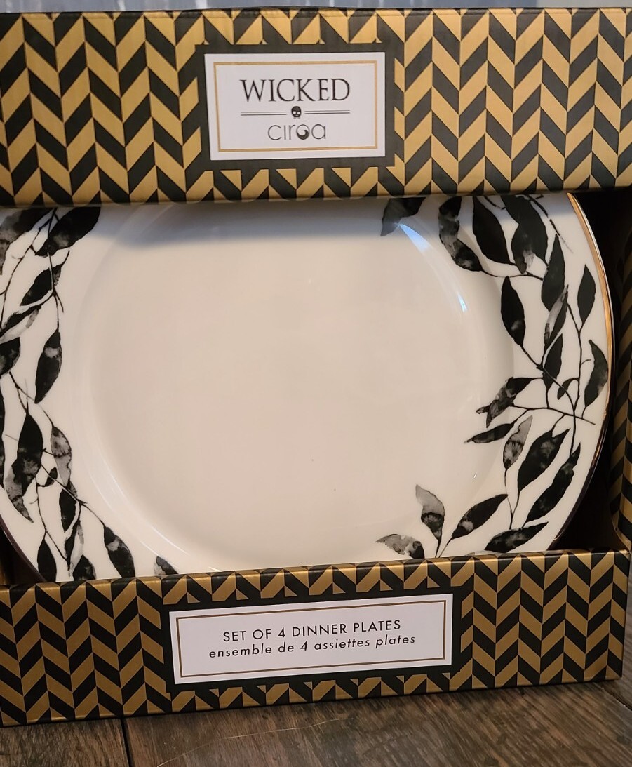 Wicked by Ciroa Halloween Raven Botanical Halloween Porcelain Dinner ...