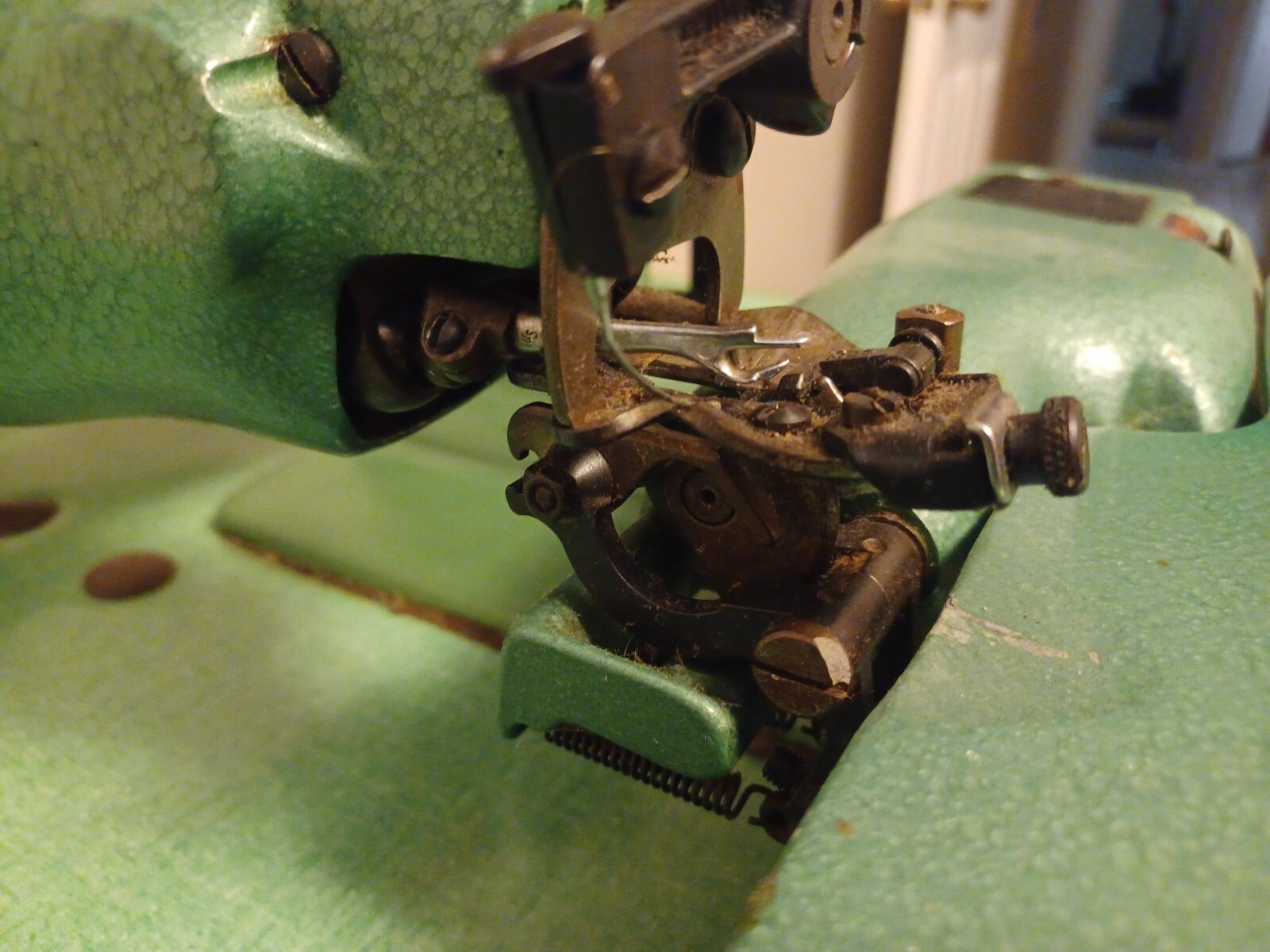 U.S. Blindstitch Model B518-2 Industrial Sewing Machine (w/Full Motor ...