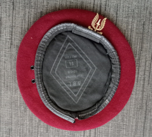 SCARCE 1968 DATED ABL BELGIAN PARA COMMANDO MAROON BERET WITH BADGE ...