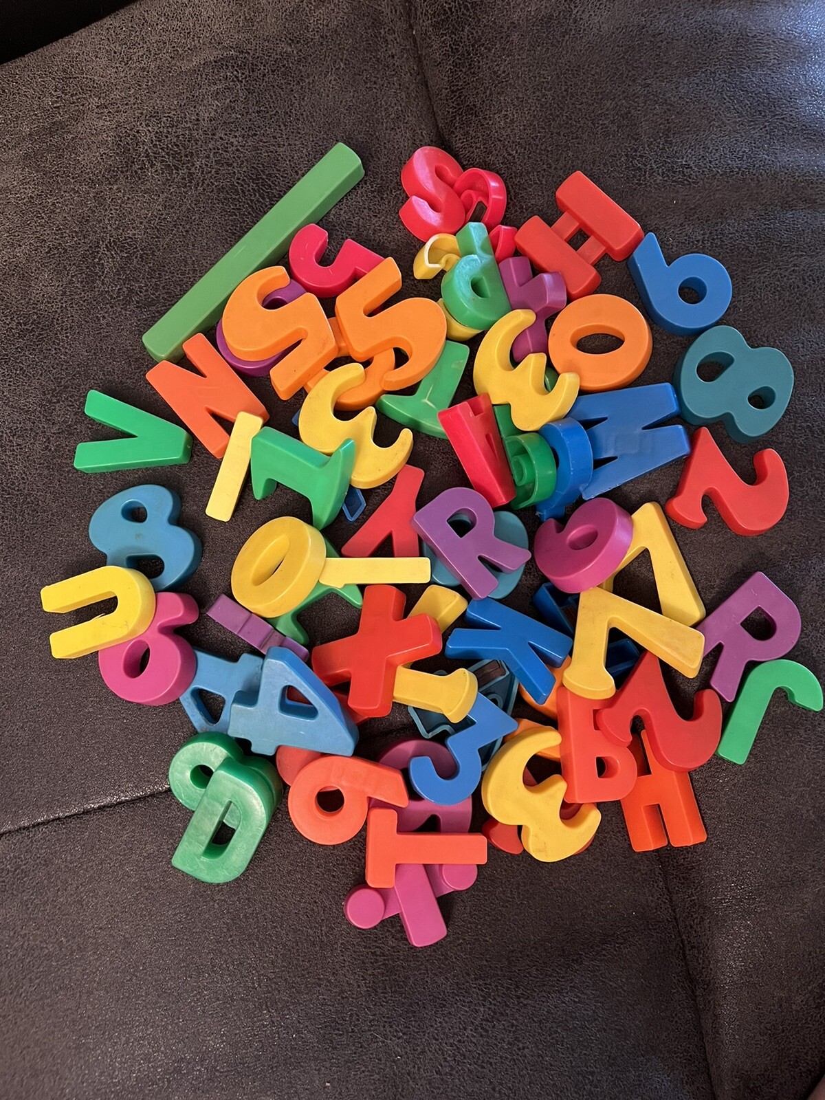 Magnetic Letters & Numbers - Random Lot of Plastic Letters & Numbers ...