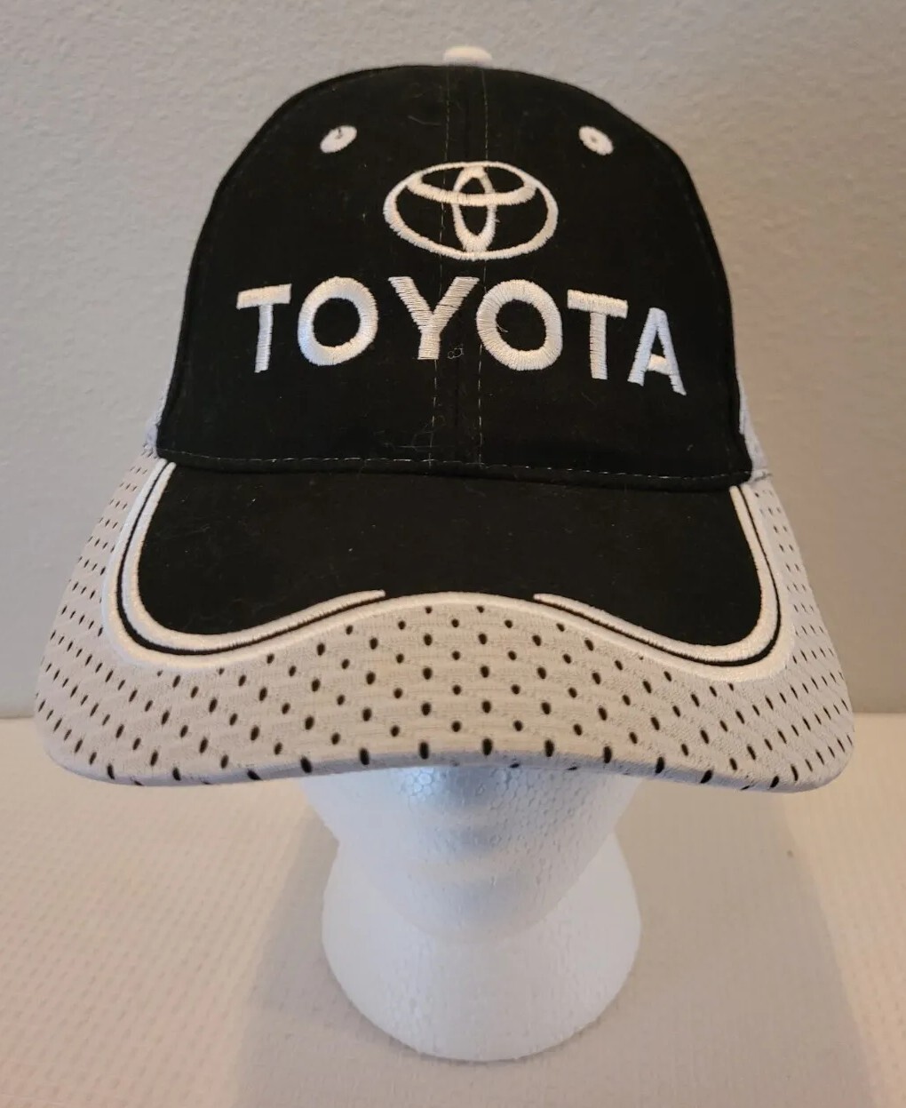 Toyota Cap Hat Adjustable Hook and Loop Closure Autom… - Gem