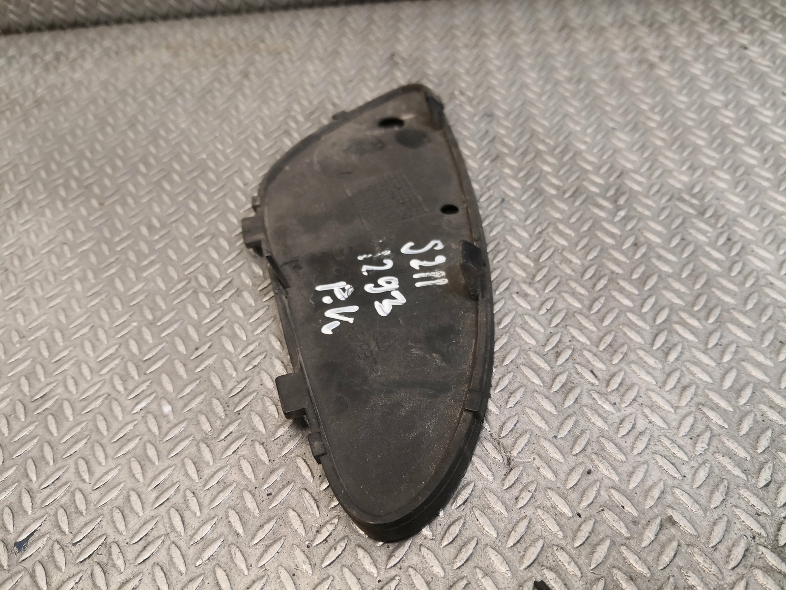 MERCEDES BENZ E W211 S211 Front Bumper Left Side Fog light Grill ...