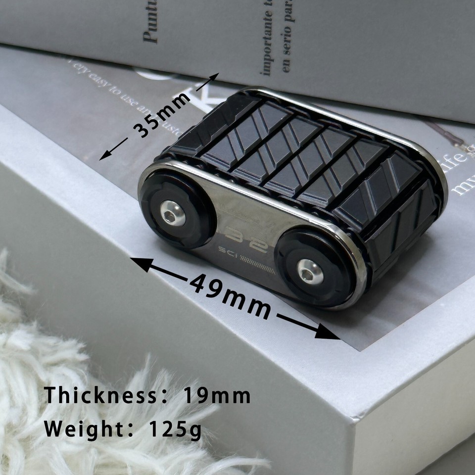 Fidget Spinner Tank Roller Shape Decompression EDC Ratchet Metal Desk ...