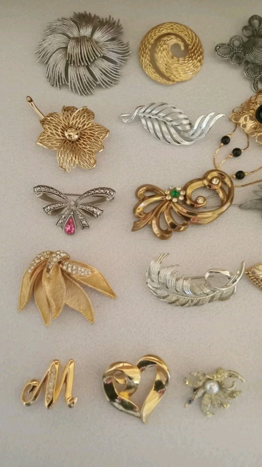 Vintage To Now Lot Of 35+ Miscellaneous Pins Brooches | eBay