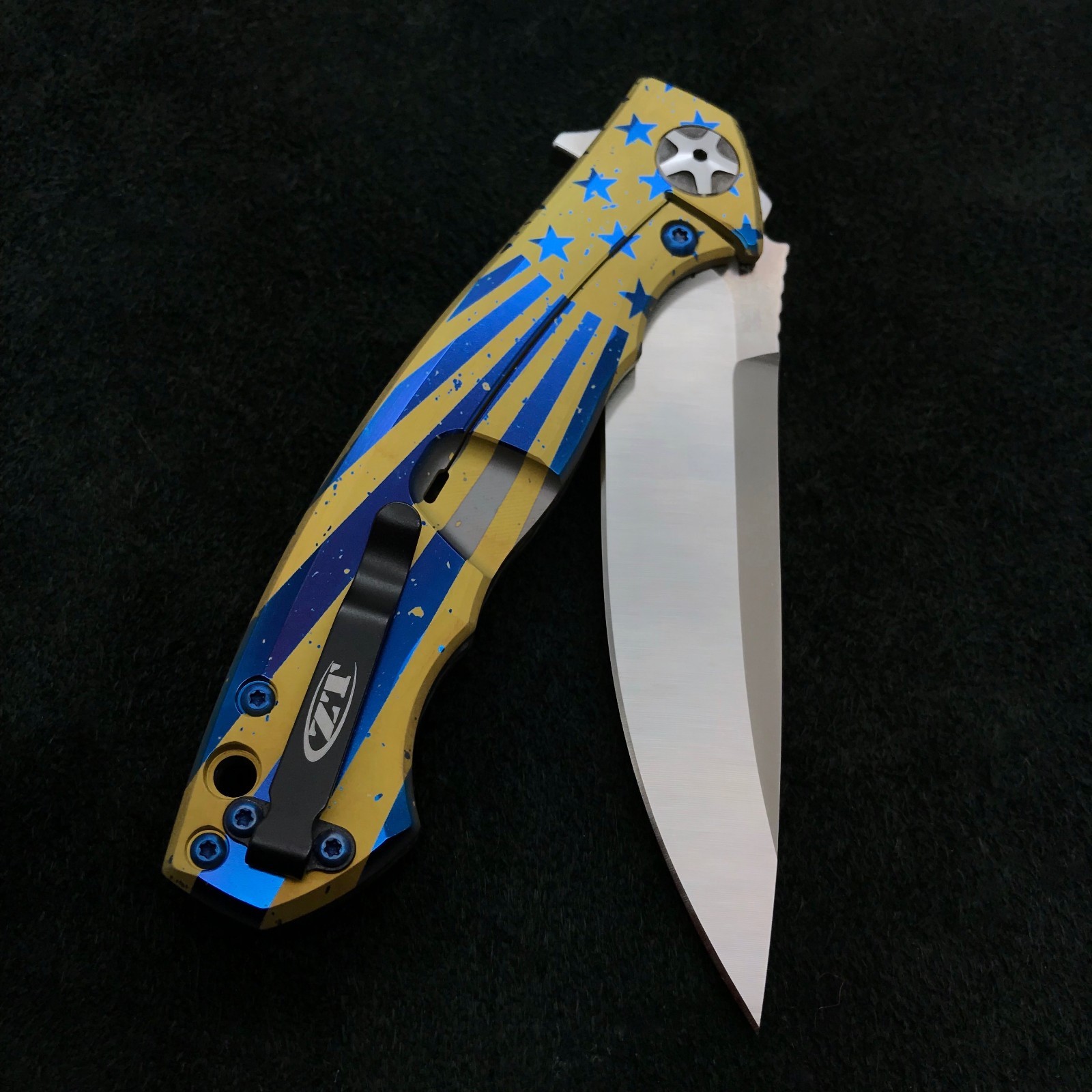 Zero Tolerance ZT 0452CF Plain Edge Folder BWL USA Starburst Ano ...