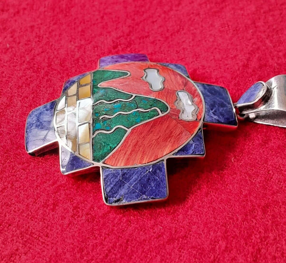 Peruvian pendant with a Machu Picchu design made of Silver with ...