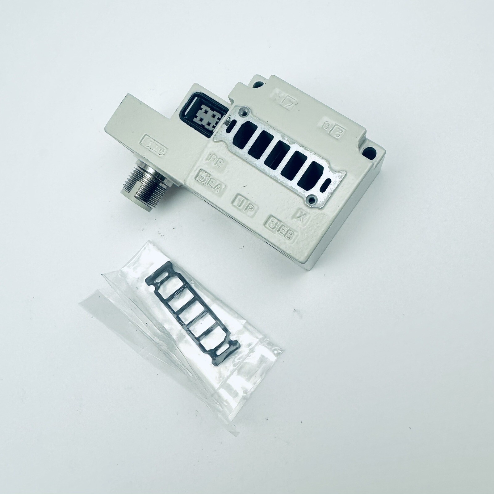 SMC SY30M-27-1-WO-01F SUB PLATE ASSY | eBay