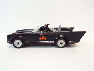 VINTAGE LMAI 1970's BATMOBILE BURT WARD 1:32 KIT BUILT UNBOXED (k521 ...