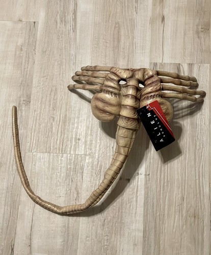 ALIEN ROMULUS SDCC Comic-Con 2024 Hall H Exclusive Face Hugger Bendable ...