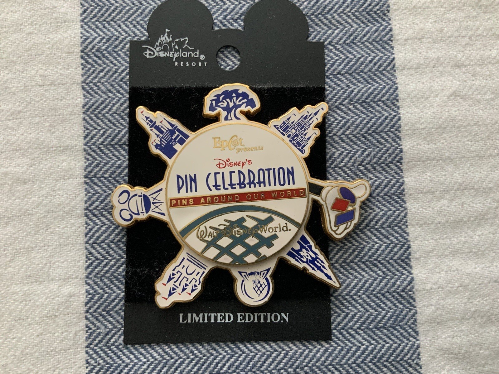 Disney 2001 Epcot Celebration Pins Around the World Spinner Limited ...