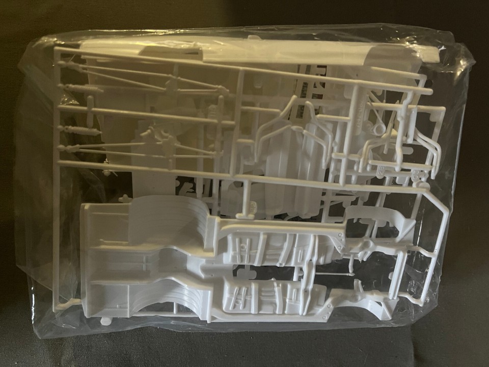 REVELL 1967 CHEVELLE PRO STREET SCALE 1:25 MODEL KIT Open Box Sealed ...