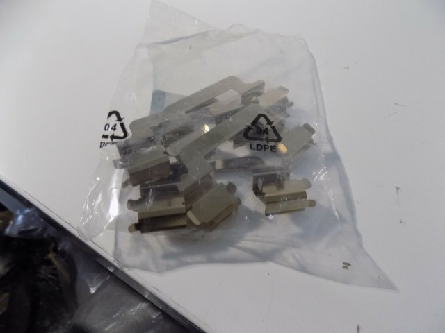 Range Rover Discovery Front Brake Pad Retainer Clips Genuine LR019625 ...