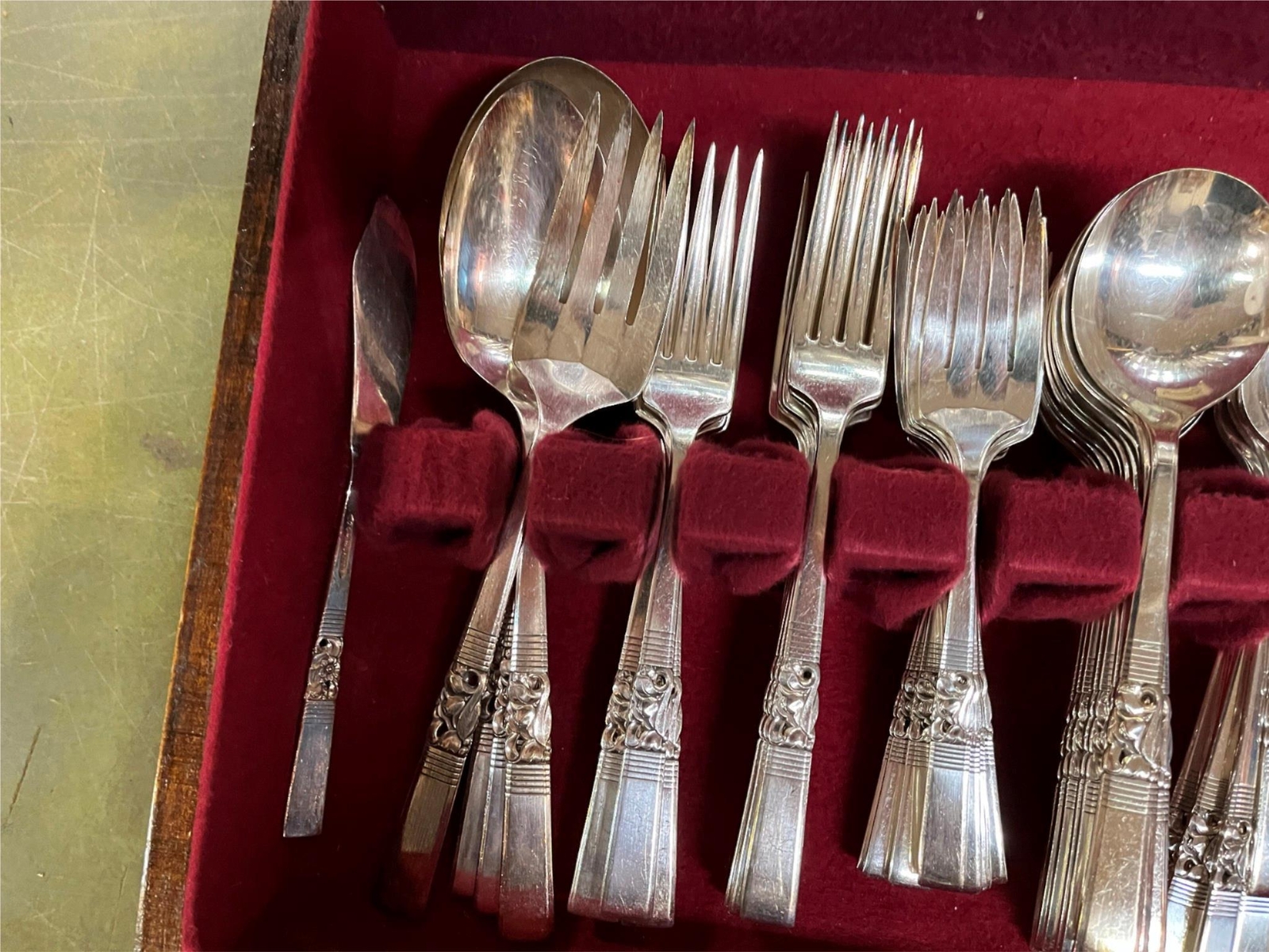 VTG Community finest Silverplate Silverware Set in Wooden Box | eBay
