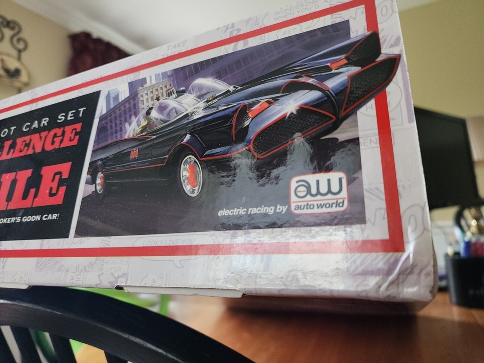 Auto World Batman Joker's Challenge Slot Car Race Set Batmobile NEW ...