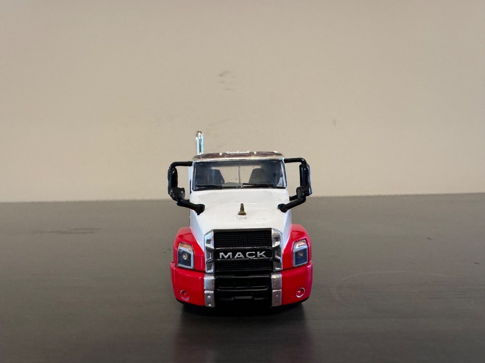 1/64 DCP/First Gear Mack Anthem Day Cab- White w/ Red Fenders | eBay
