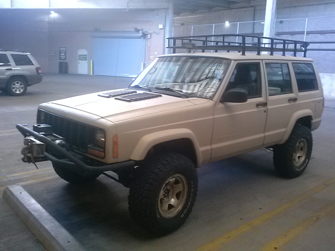 Durabak 18 Truck Bed Liner Coating Paint Boat Deck Textured Tan 1 Quart DIY