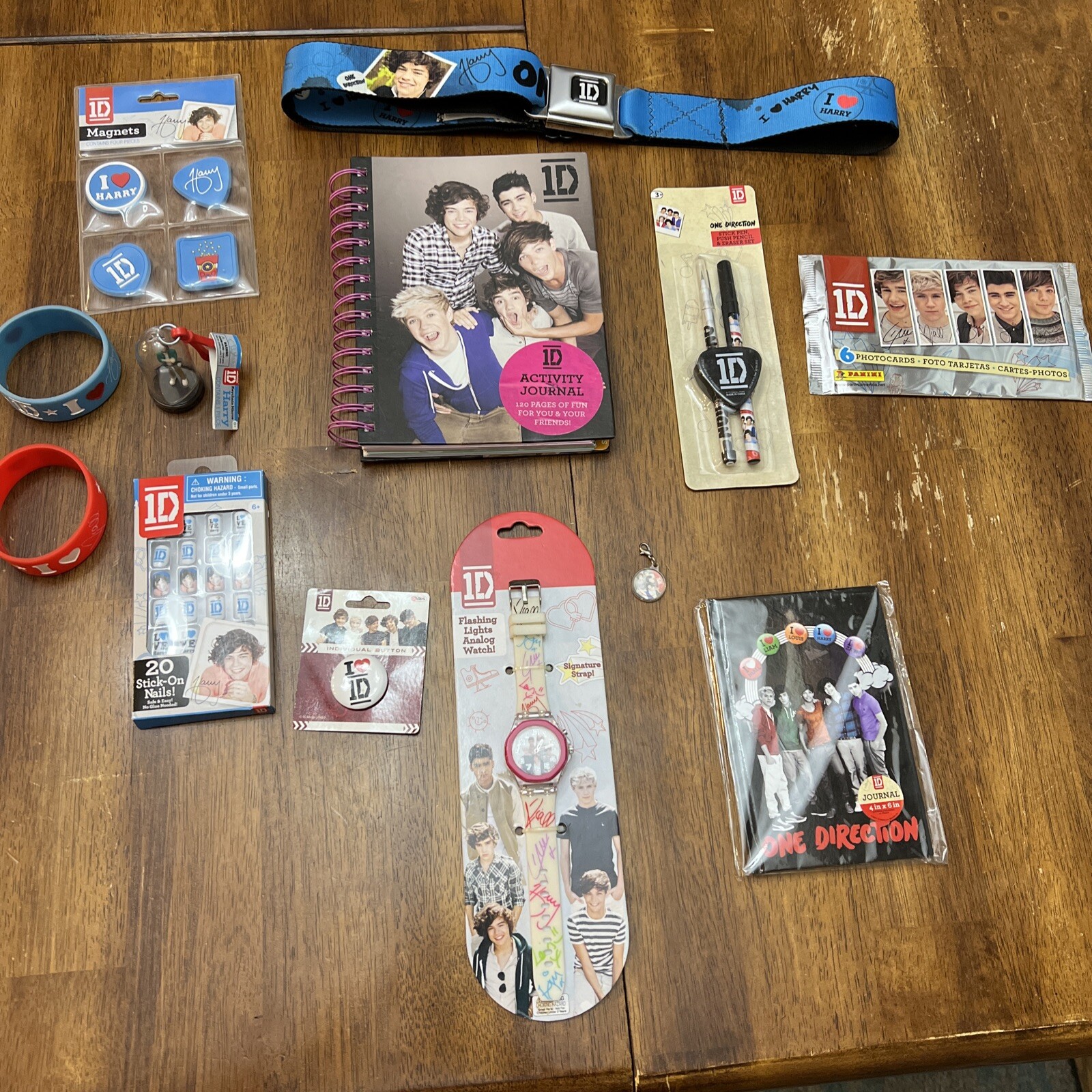 ONE DIRECTION 1D Gift LOT 2012 Belt Watch Pens Charm Bracelets Notepads ...