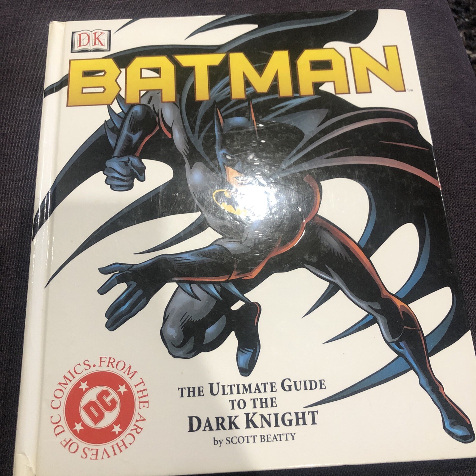 Batman : The Ultimate Guide to the Dark Knight by Chuck Dixon and Scott ...