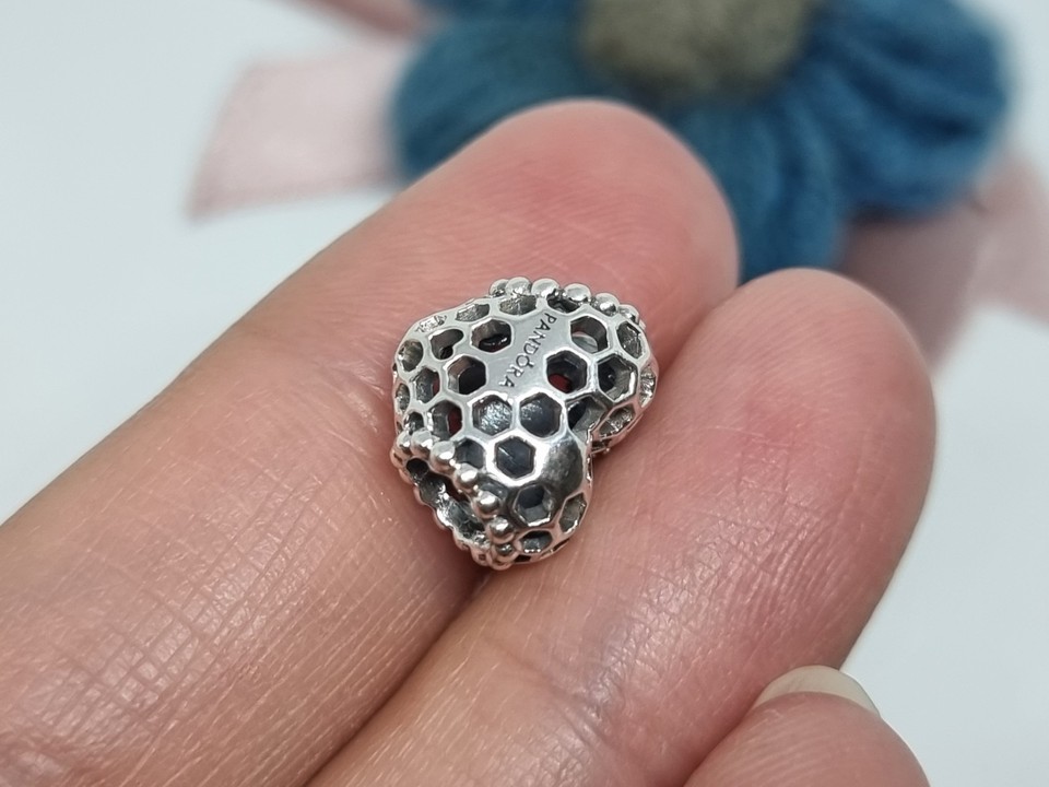 NEW Genuine Pandora Bee Happy Honeycomb Heart Charm 💕 S925 ALE | eBay