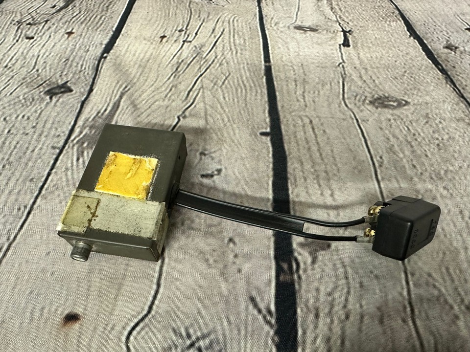 Atari 2600 Switch Box Adapter Video with Ohm Connector | eBay