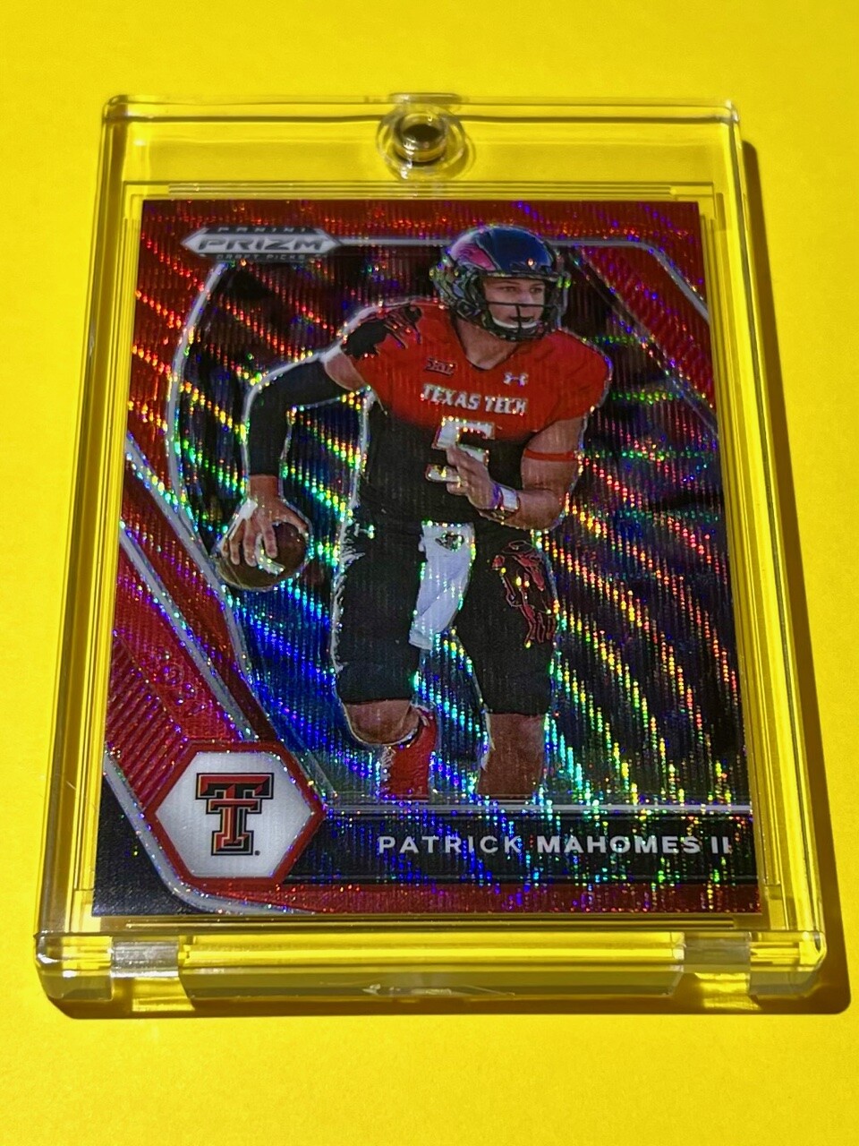 Patrick Mahomes RARE RED WAVE REFRACTOR PANINI PRIZM DRAFT PICKS ...