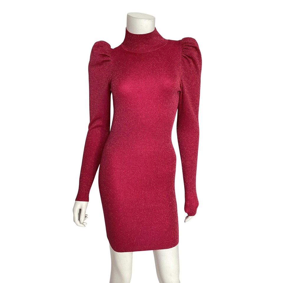Alice And Olivia Shimmering Wild Pink Metallic Issa Turtleneck Puff ...
