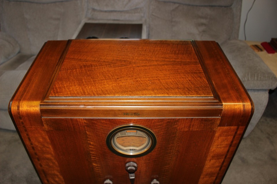 Philco 1937 Floor Model Console 11-Tube Radio 37-670 Original Finish ...